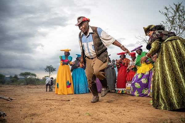 CreativeLAB Photography - OvaHerero Culture in Namibia