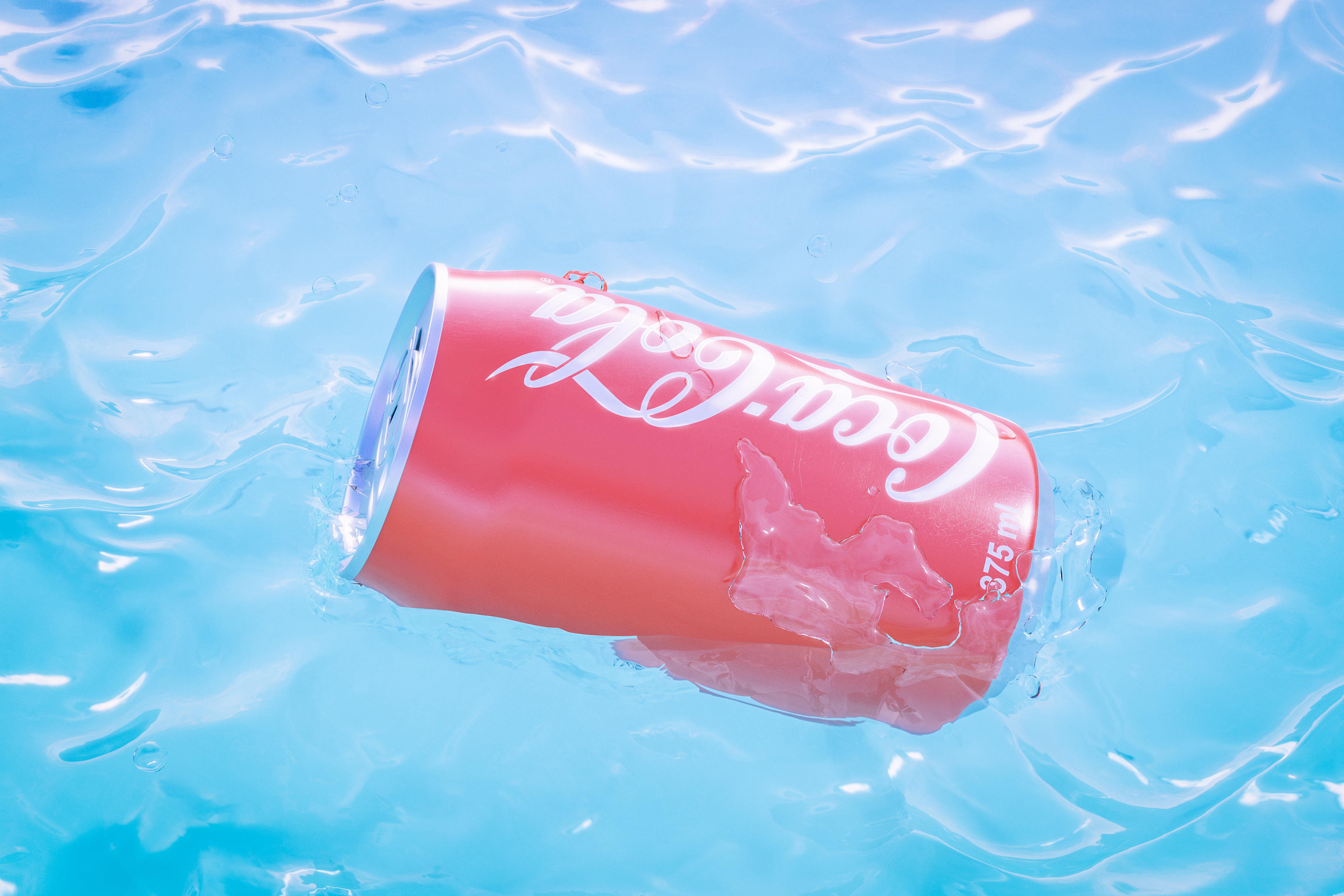 3dviz.pl | 3D Visualizations | 3D modeling | 3D Animation - Floating can