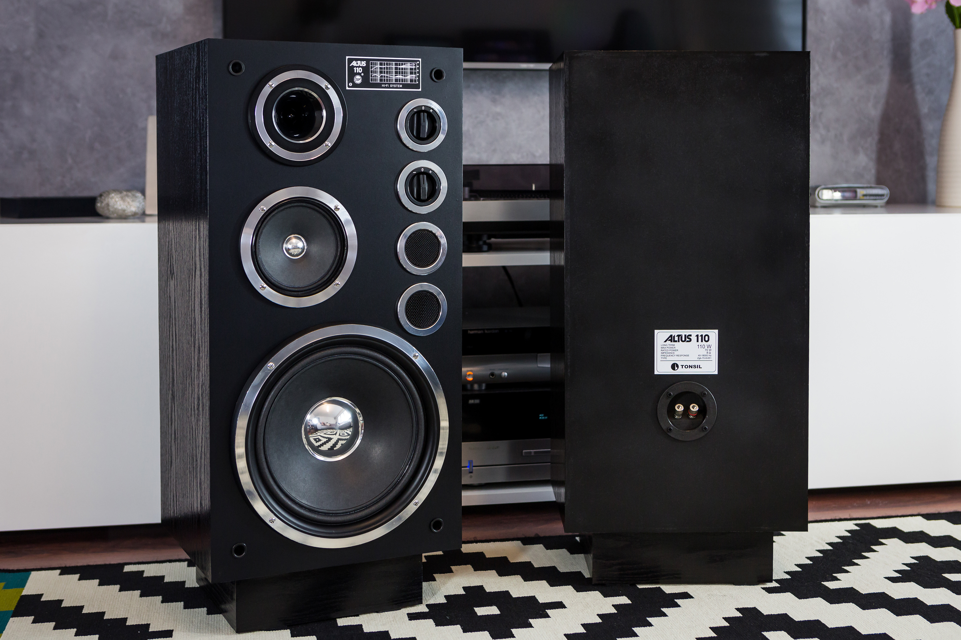 Piotr Pałka | Projekty graficzne | Fotografia - Altus 110 HGS Tonsil