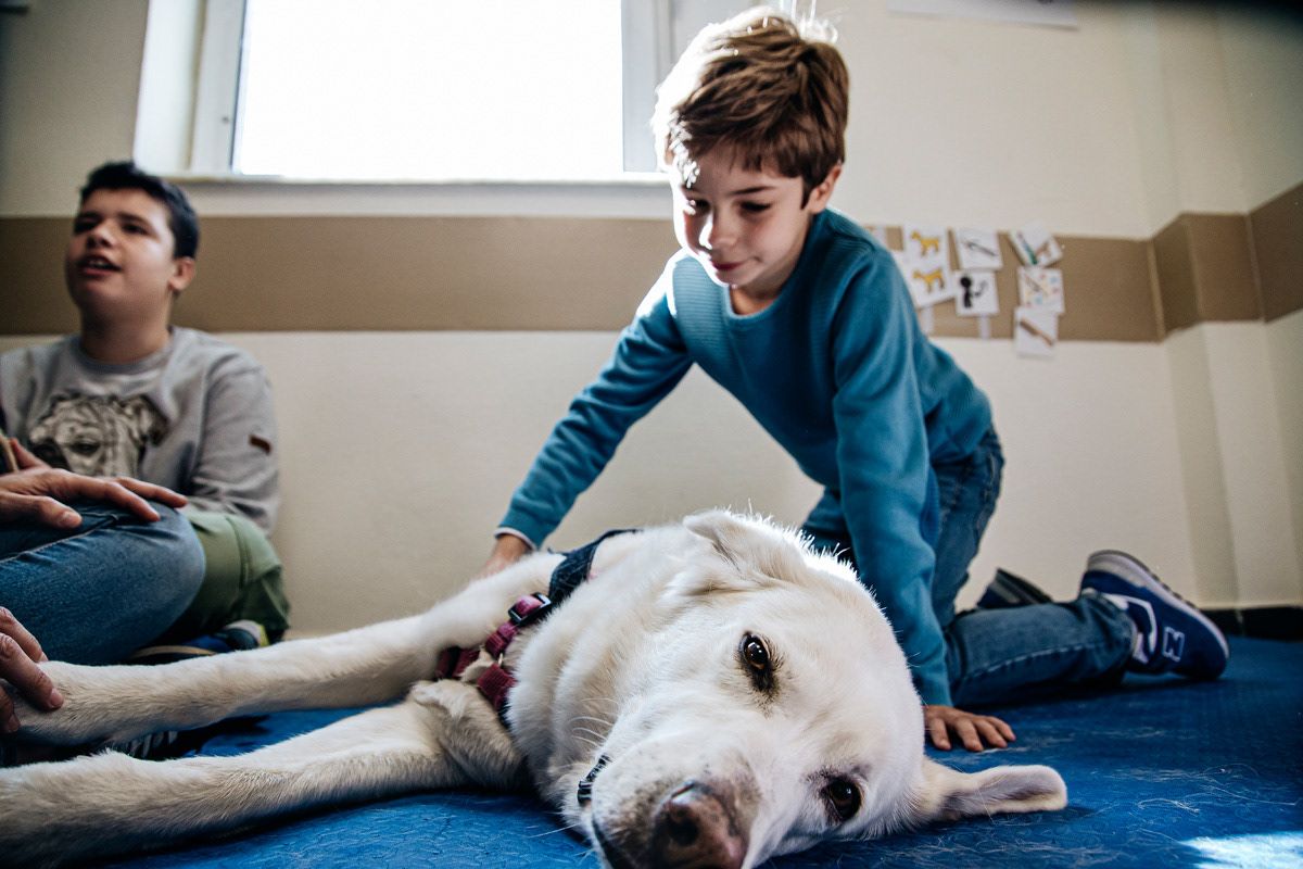 Carlos Luján - Perros y niños con autismo / XL Semanal