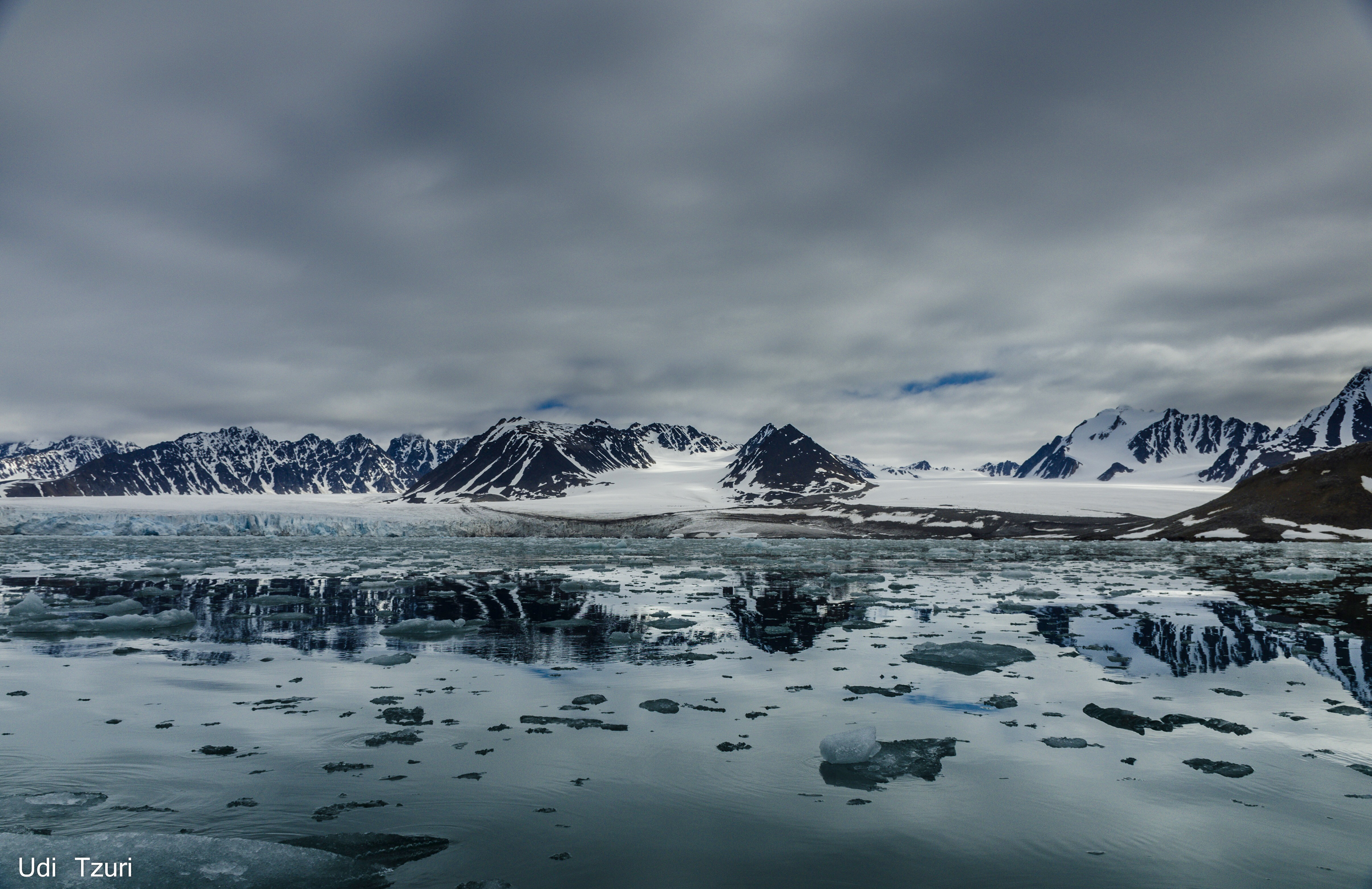 Udi Tzuri - Svalbard Landscape
