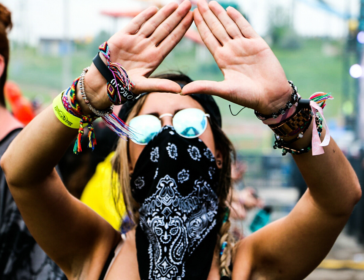 Sharing the Peace - People