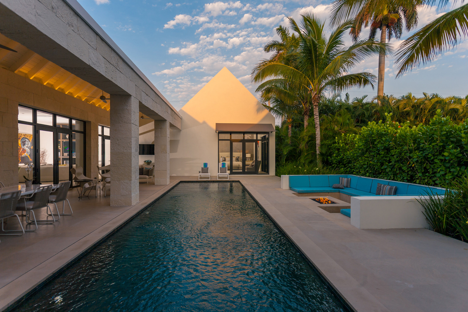 Rodolfo Benitez - EXTERIORS I