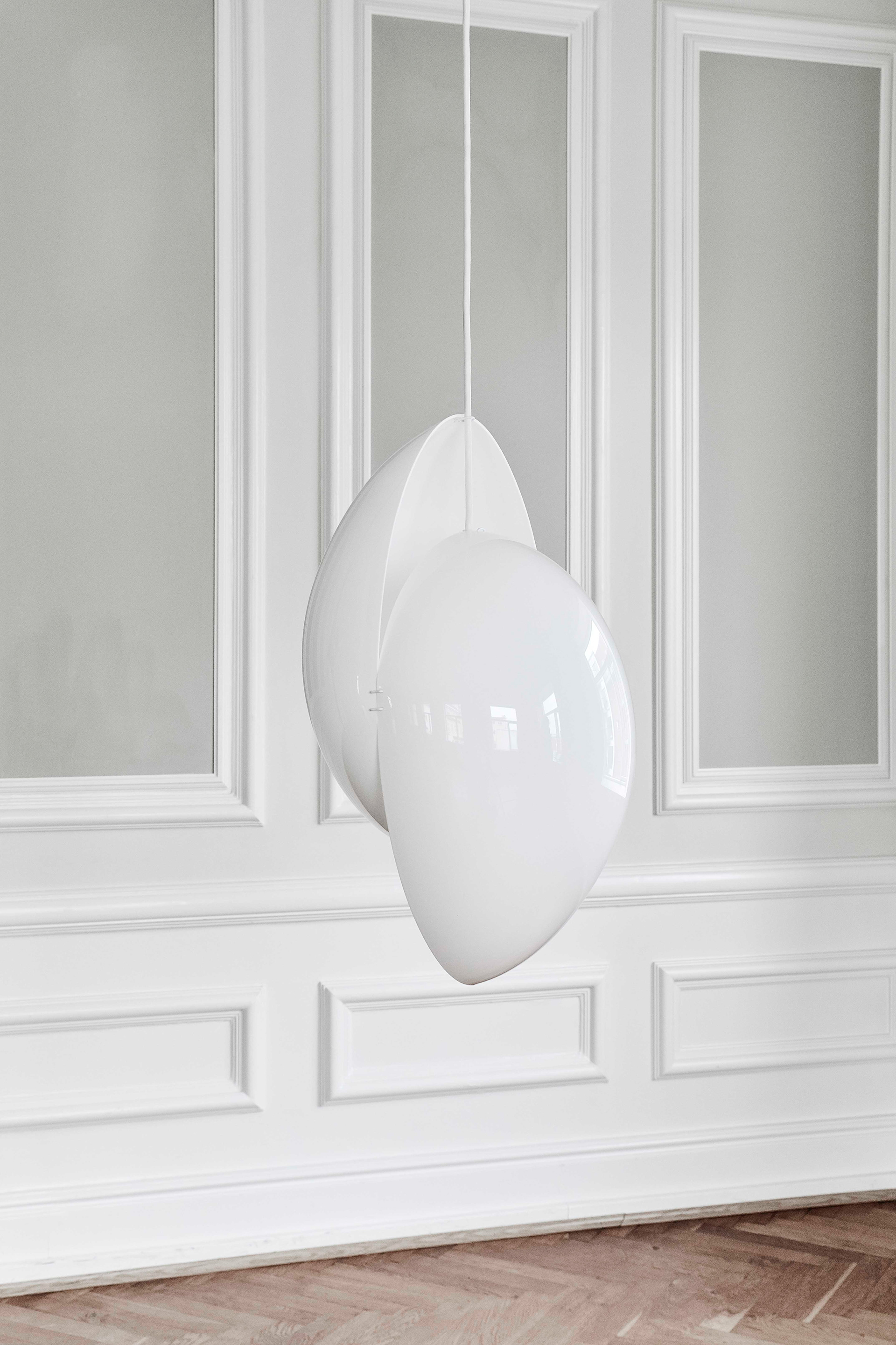 Lise Vester - Danish Furniture Designer - pust