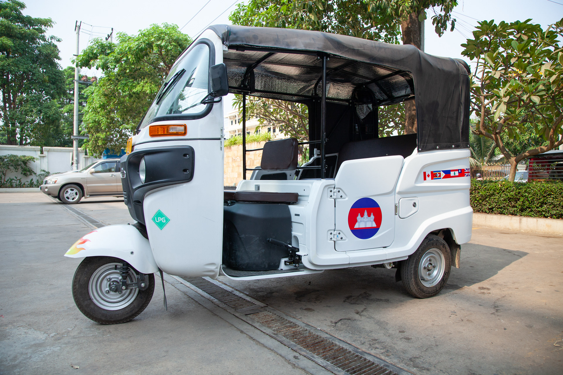 Detours Project - Cambodia TukTuk - Photo Gallery