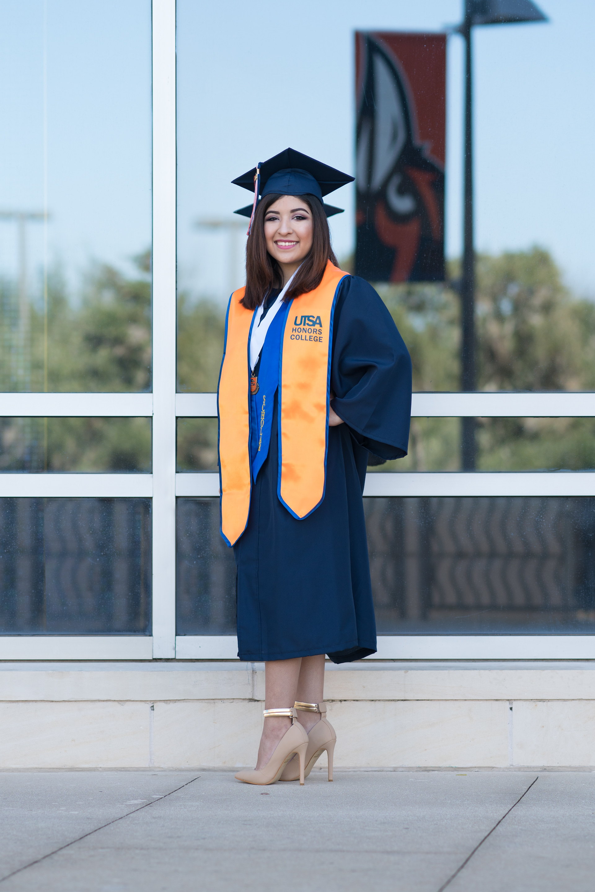 Evenet Photography - UTSA Graduate - Samantha Porras