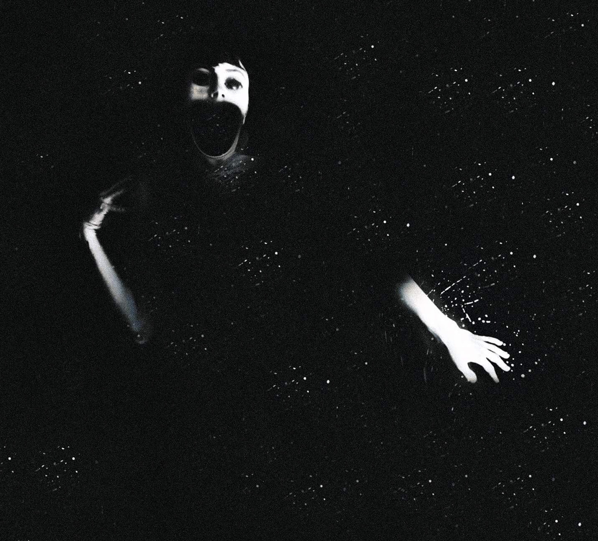 Eva Charkiewicz - Dark Room