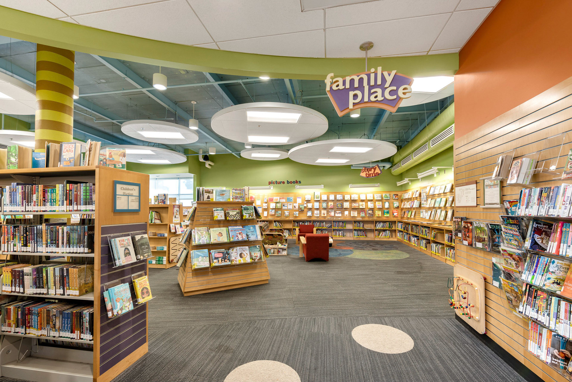 San José Public Library - Hillview Branch