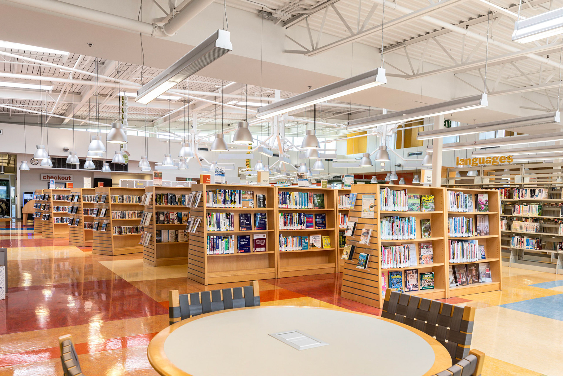 San José Public Library - Seven Trees Branch